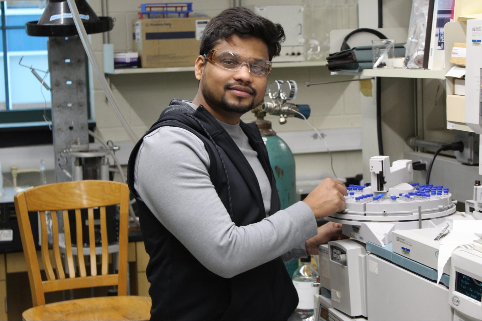 Graduate Students | Suib Group Website